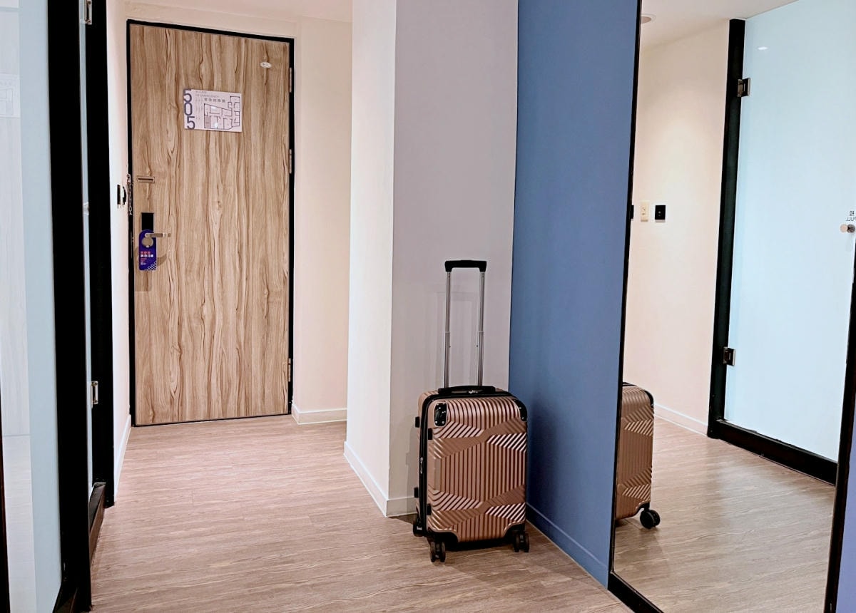 基隆廟口住宿推薦｜集好旅店 KEEBE Hotel評價：廟口夜市中的質感設計旅宿 – 瑪西隨筆