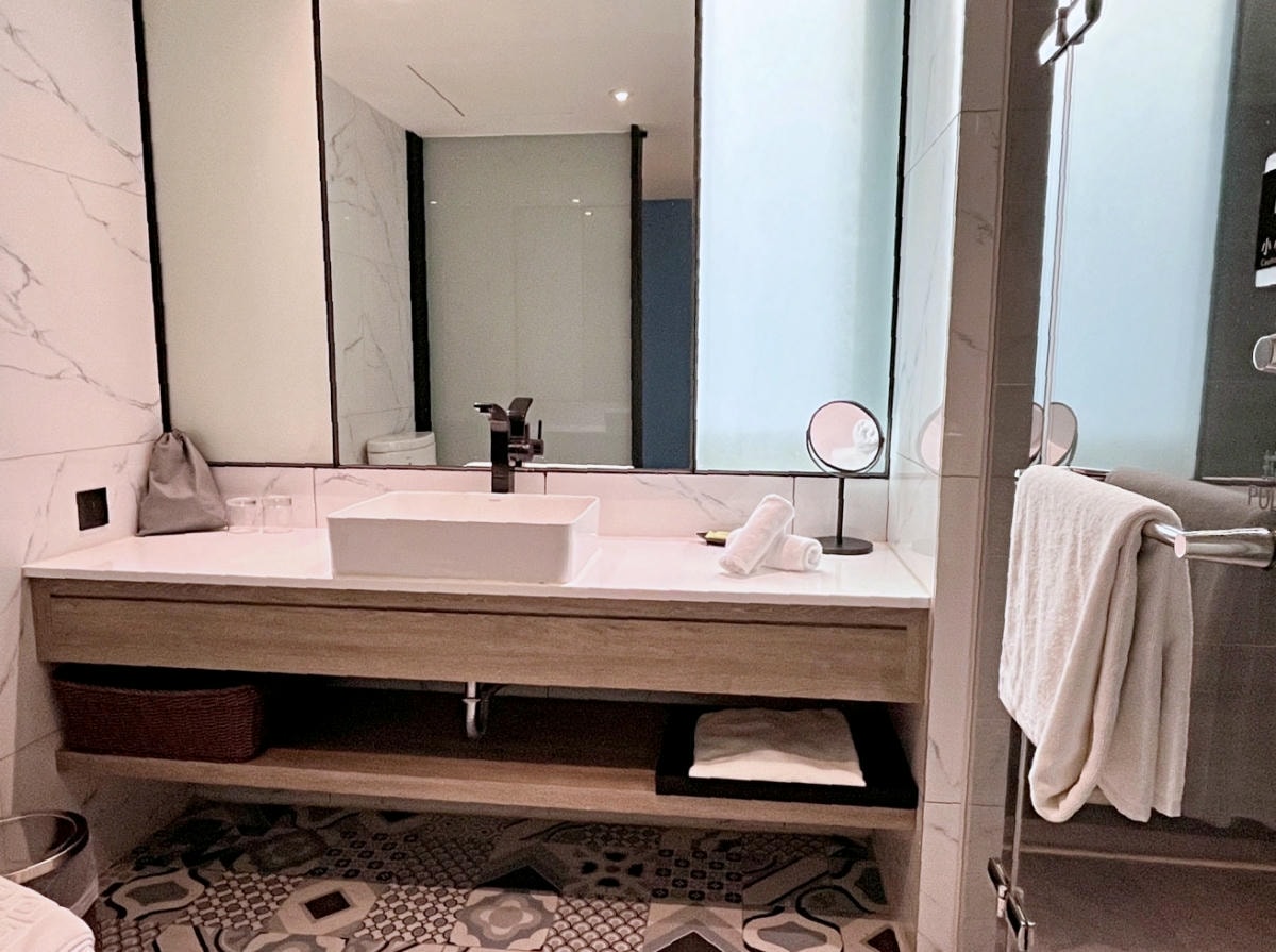 基隆廟口住宿推薦｜集好旅店 KEEBE Hotel評價：廟口夜市中的質感設計旅宿 – 瑪西隨筆